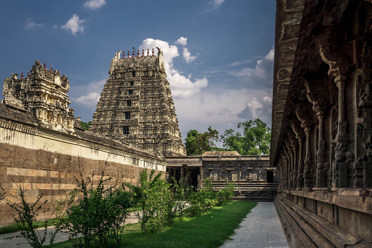 Back to History: Unraveling the Mysteries of Vellore from Chennai - Zoomcar